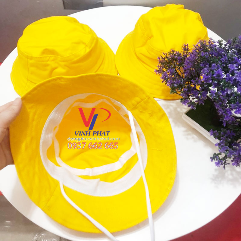 Nón tai bèo cho các bé mầm non màu vàng tươi tắn nổi bật